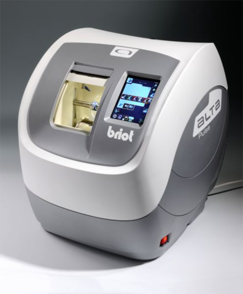 Briot feiert 80 Jahre - optikum, Fachmagazin für Augenoptik und Optometrie